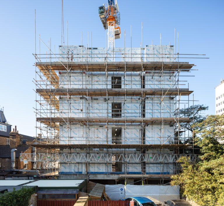 Innovative Panelised Construction in Challenging Urban Environment